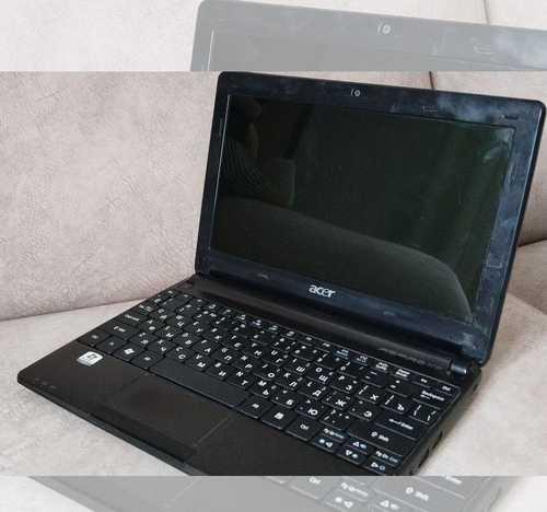 Нетбук Acer aspire one D257