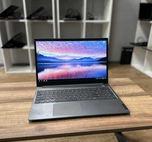 Lenovo 2021 i3/8gb/256gb