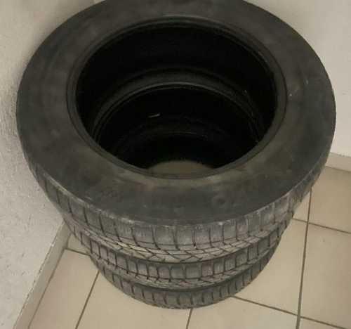 Kumho WinterCraft WP71 215/65 R17 99