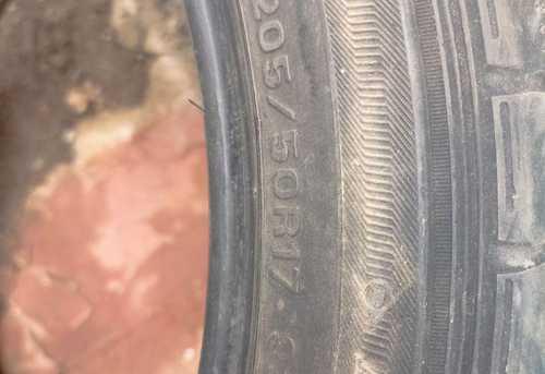 Dunlop Graspic DS3 205/50 R17
