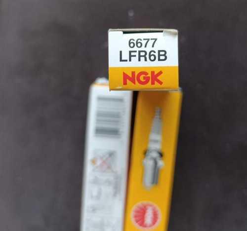 Свечи зажигания NGK 6677 LFR6B