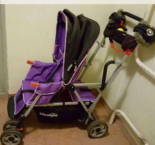 Коляска для погодок Joovy Caboose Ultralight
