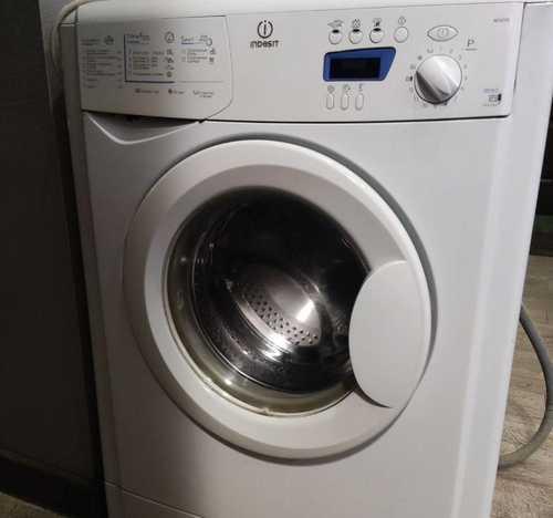 Стиральная машина indesit узкая