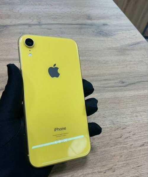 iPhone XR 64gb желтый