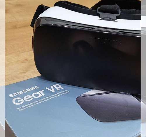 Очки виртуальной реальности samsung gear vr