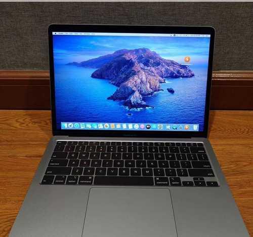 Ноутбук MacBook Air 13" 2020 (i5/16/256)