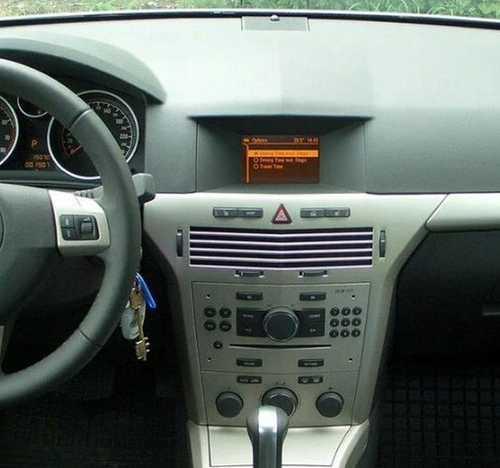 Торпедо и другое Opel Astra H sedan