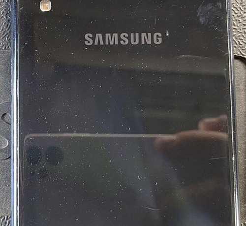Телефон Samsung а7 (2018)