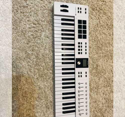 Midi клавиатура arturia keylab essential 49 mk3