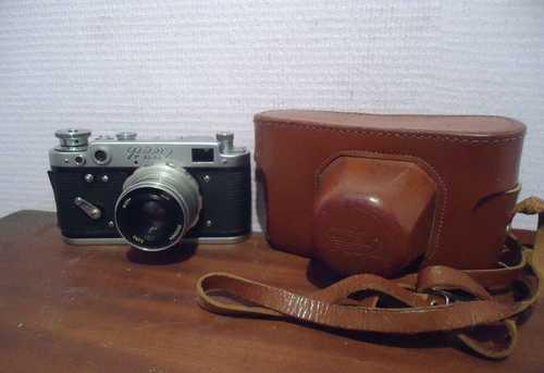 Пленочный фотоаппарат Фэд2 с чехлом
