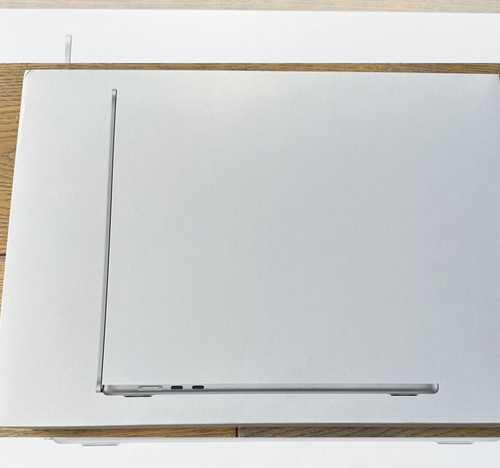 MacBook Air 15 M3(8/10) /16/512 Silver новый