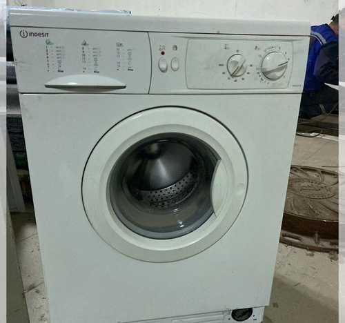 Стиральная машина Indesit wg421txrИталия не раб