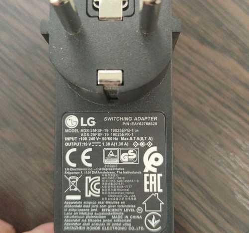 LG Блок питания 19v 1.3a