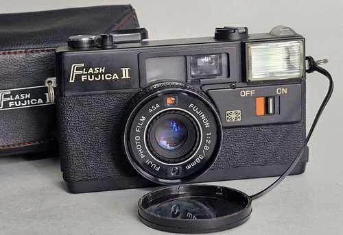 Пленочный фотоаппарат Flash Fujica II