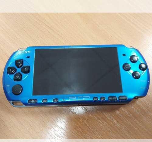 Портативная игровая приставка Sony PSP3008