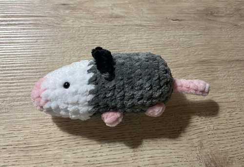 Вязанная игрушка мини опоссум