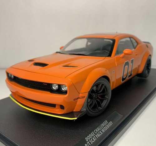 Модель 1:18 Dodge Chellenger RT Hazzard 2023