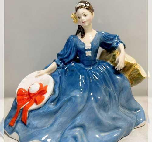 Статуэтка Royal Doulton Elyse 1971