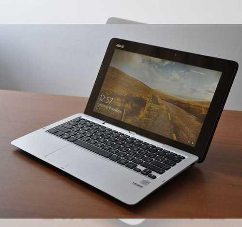 Планшет/ноутбук Asus Transformer T200TA