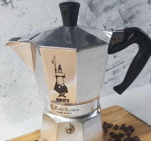 Гейзерная кофеварка bialetti moka express 1163