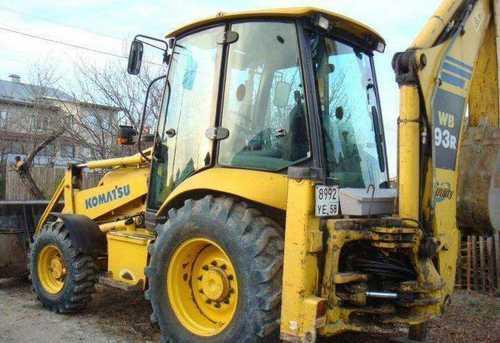 Komatsu WB93R-5 2015г Стекло заднее 2 радиуса