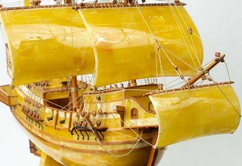 Парусный корабль. Модель парусника Золотая Лань