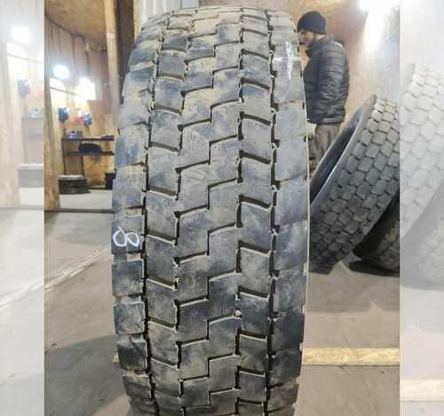 Грузовая шина бу 265 70 R19.5 Hankook