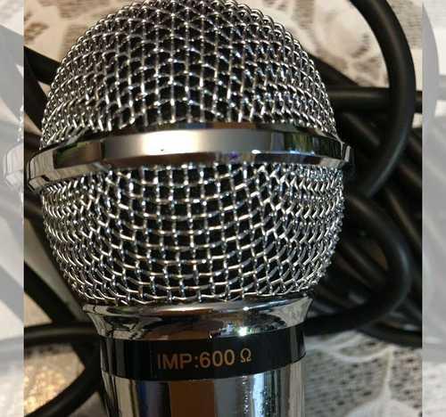 Микрофон для караоке LG dynamic microphone