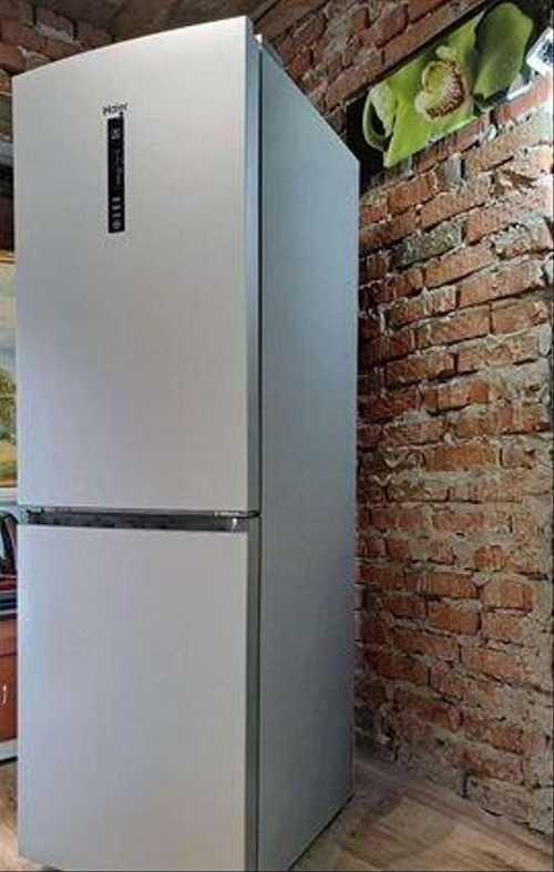 Холодильник haier в отличном состоянии. 160см