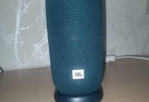 Умная колонка с Алисой JBL