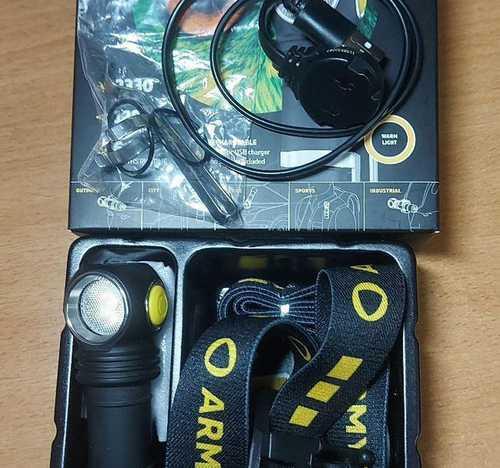 Налобный фонарь ArmyTek Wizard C2 Pro