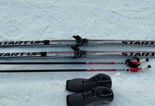 Лыжи беговые с ботинками 42 размер