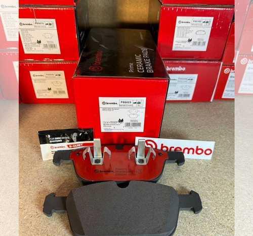 Тормозные колодки передние Brembo P86023N