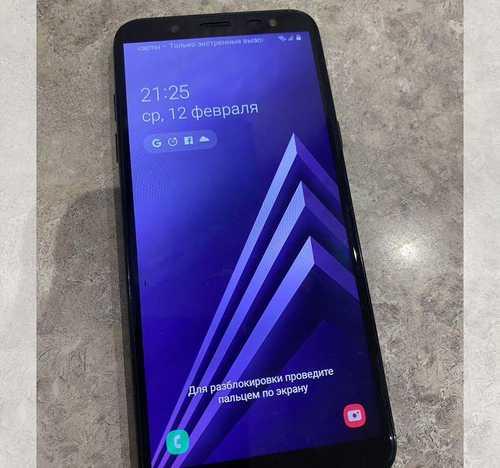 Samsung Galaxy A6, 4/32 ГБ