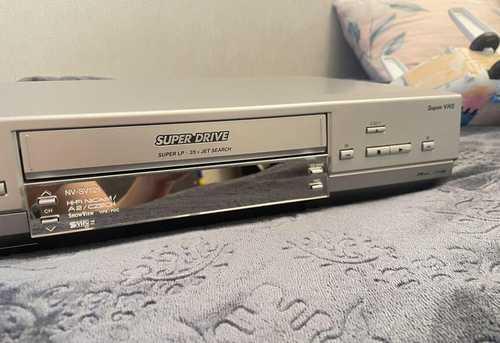 Видеомагнитофон Panasonic nv-sv121 S-VHS