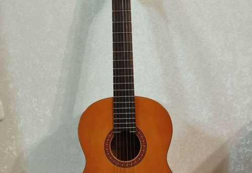 Классическая гитара yamaha. CG 103а