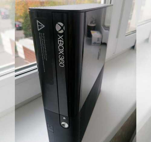 Xbox 360 E