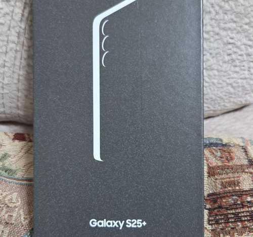 Samsung Galaxy S25, 12/256 ГБ