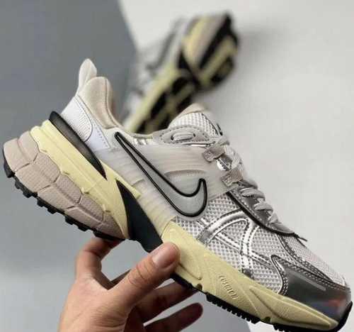 Nike V2K Run от Finish Line Summit