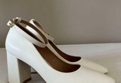 Туфли белые женские 38 размер