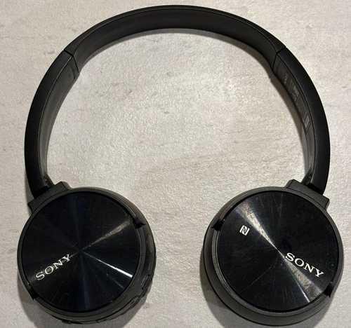 Беспроводные наушники Sony MDR-ZX330BT