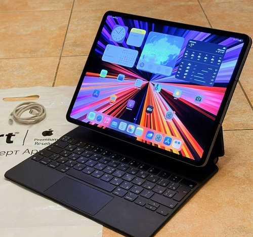 iPad Pro 12.9 M1  Sim Magic Keyboard