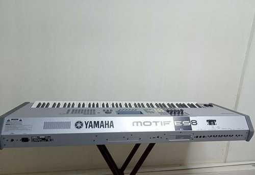 Yamaha motif ES 8