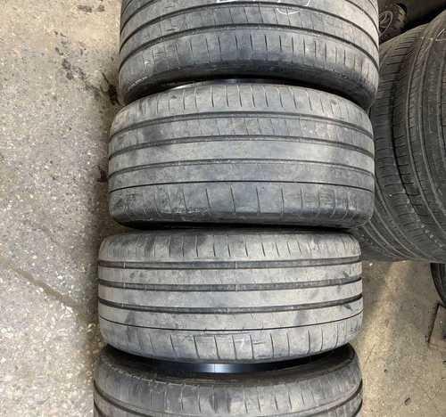 Michelin Pilot Super Sport 255/35 R19 и 275/35 R19 100Y