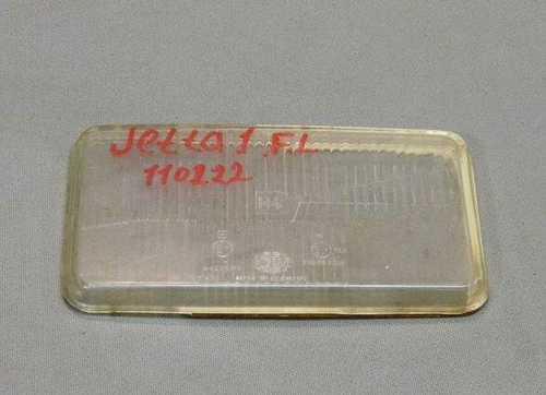 Стекло фары VW Jetta 1
