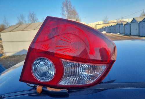 Фонарь задний правый для hyundai getz 1