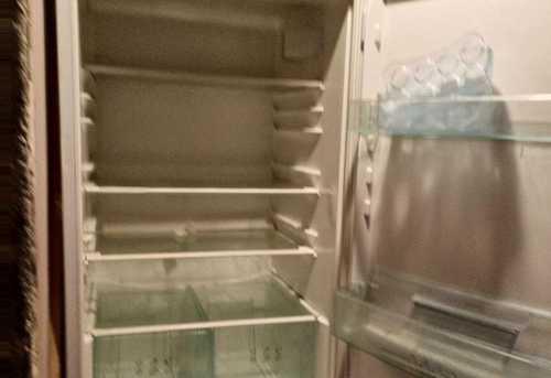 Холодильник Розенлев 2-х камерный