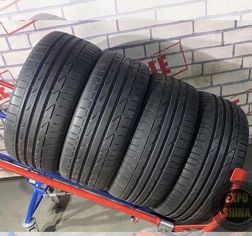 Bridgestone Potenza S001 245/35 R18 и 225/40 R18 92Y