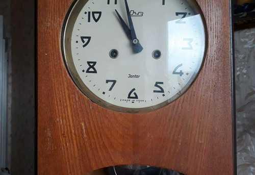 Часы настенные Янтарь с боем винтаж