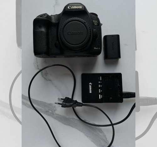 Canon eos 5D Mark III body